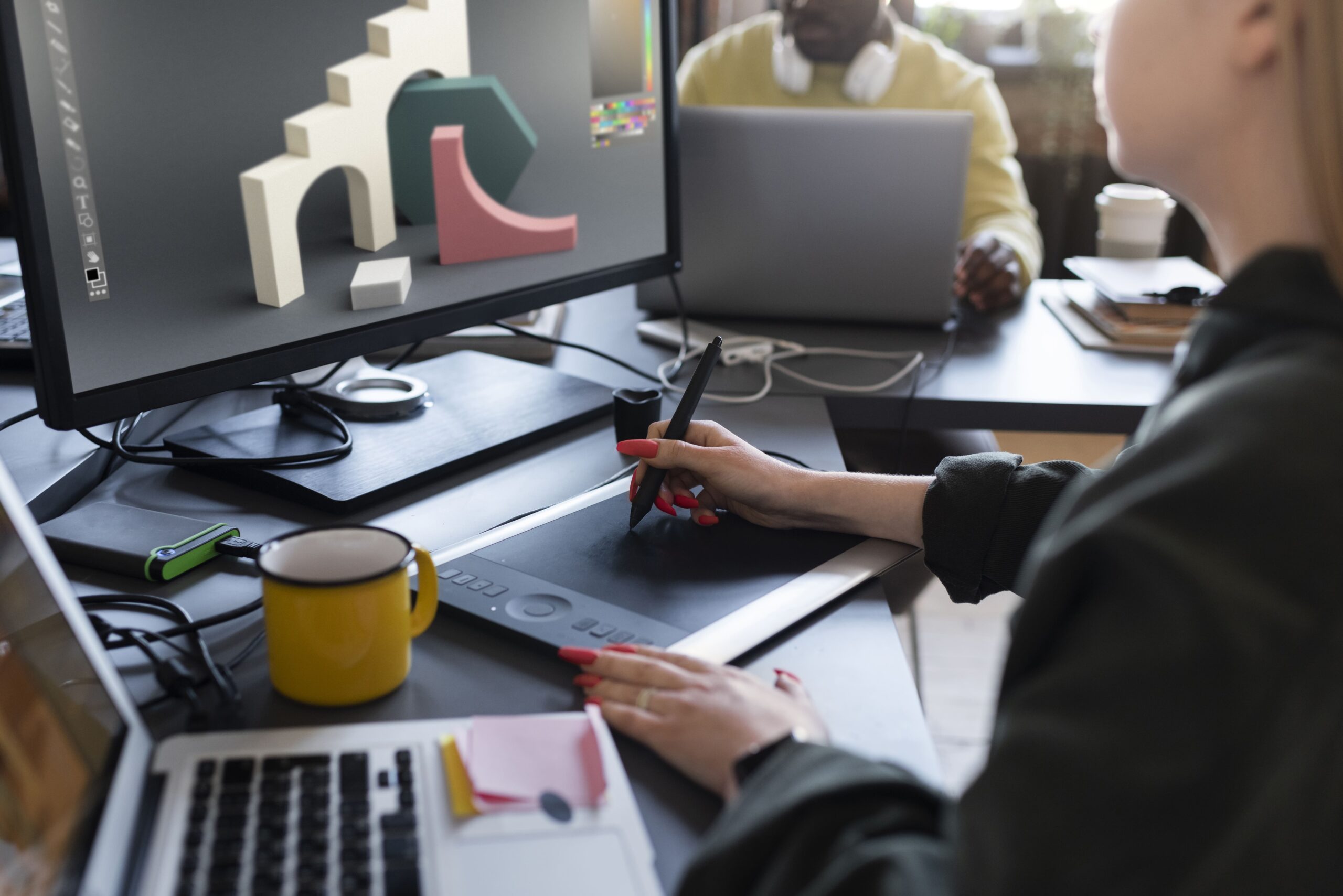 How a Graphic Designer Helps a Business - G TEA